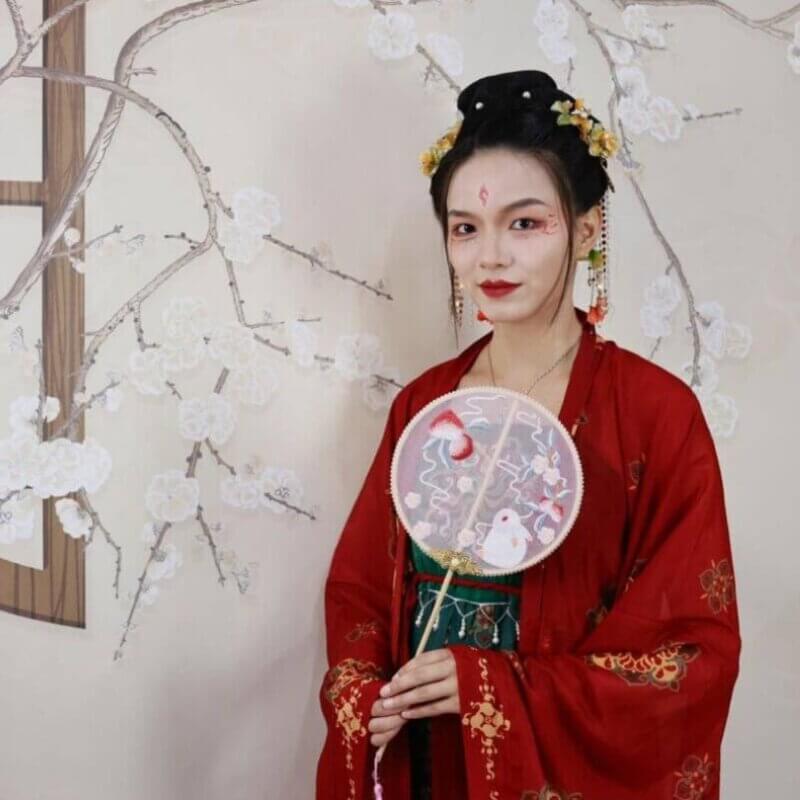 Modern Hanfu: Embracing Traditional Chinese Fashion